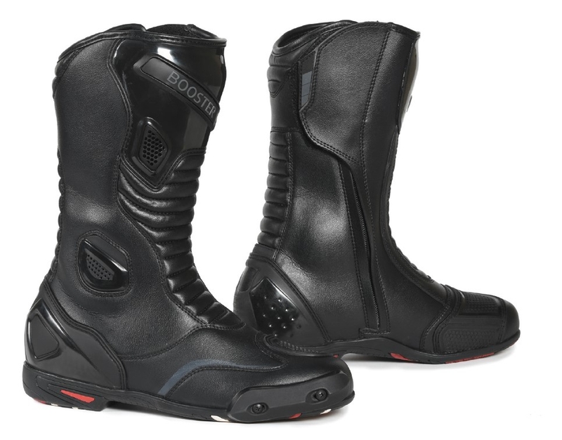 Boty na motorku Booster Misano WP černé výprodej | Motozem.cz